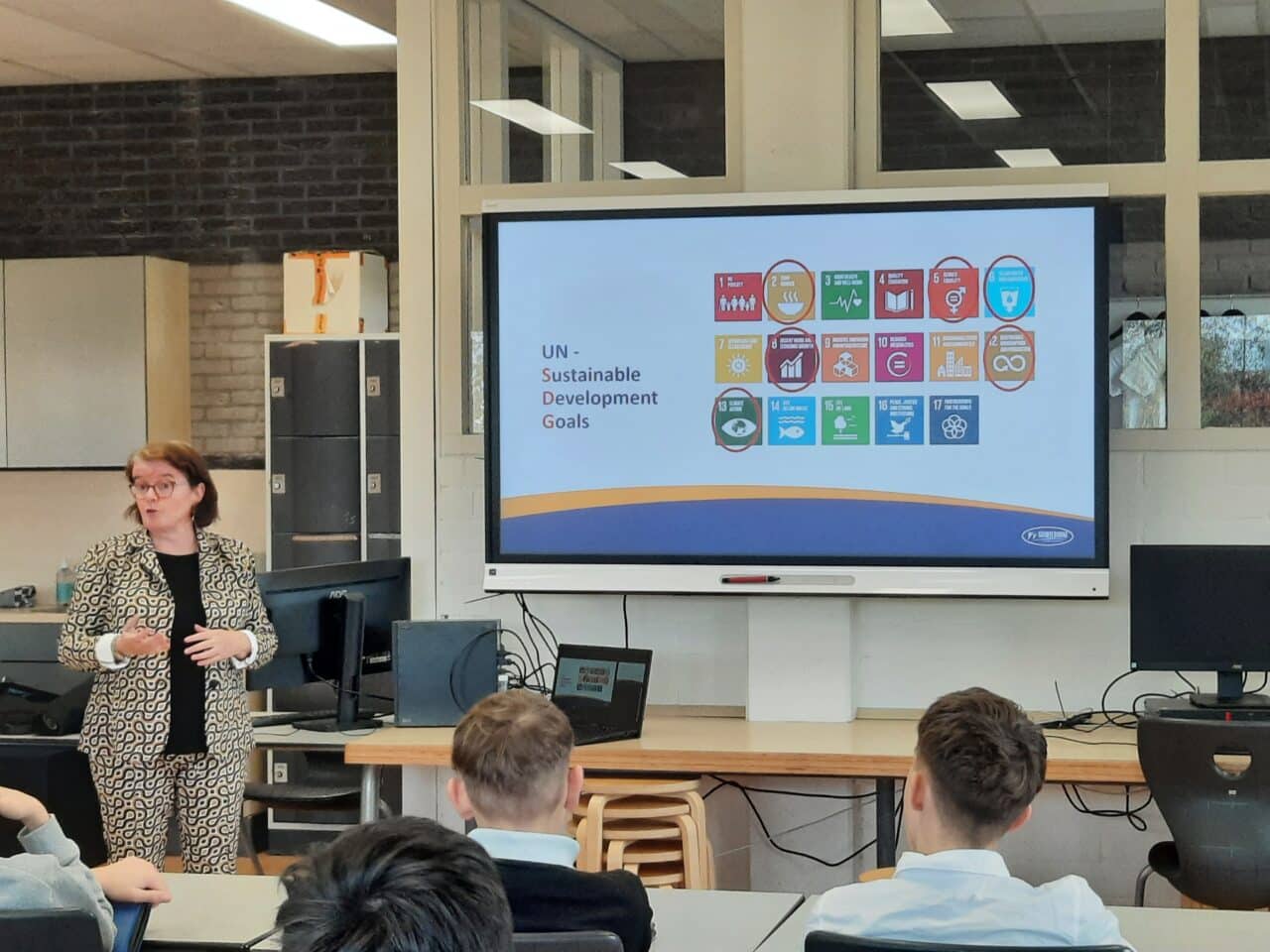 Home - Corlaer College